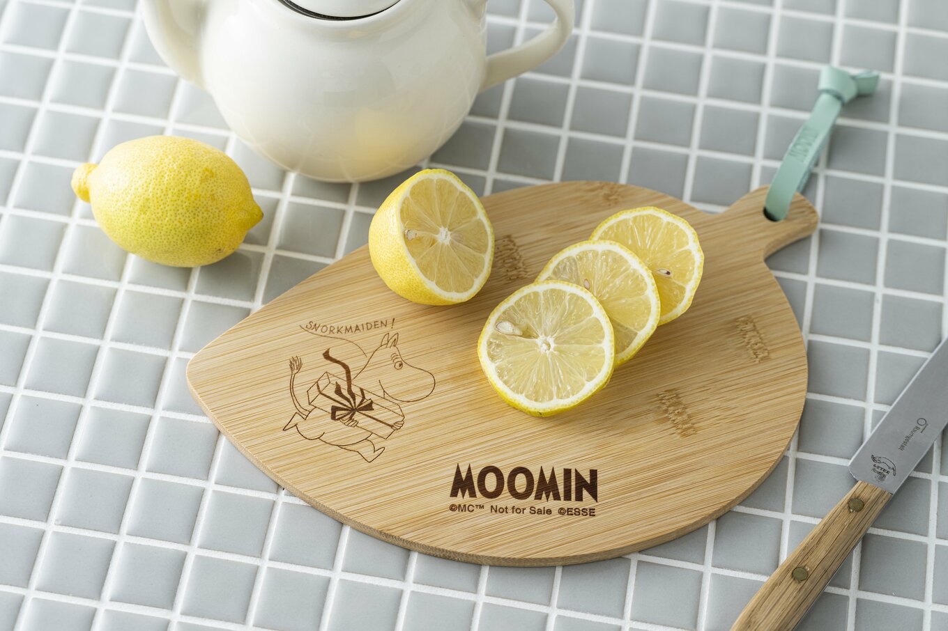 [写真](1ページ目)「ESSE」10月号の特装版に、リーフ型のムーミン カッティングボードが登場！＜徹底レポート＞ | ESSEonline（エッセ オンライン）