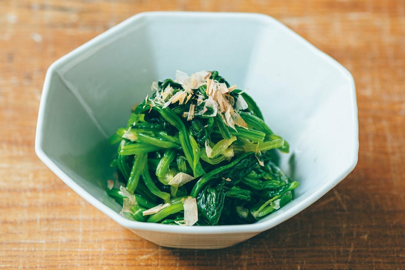 [写真](1ページ目)定番野菜「ジャガイモ＆ホウレンソウ」のおいしいおかず2品。冷蔵庫にあるものでつくれる | ESSEonline（エッセ オンライン）