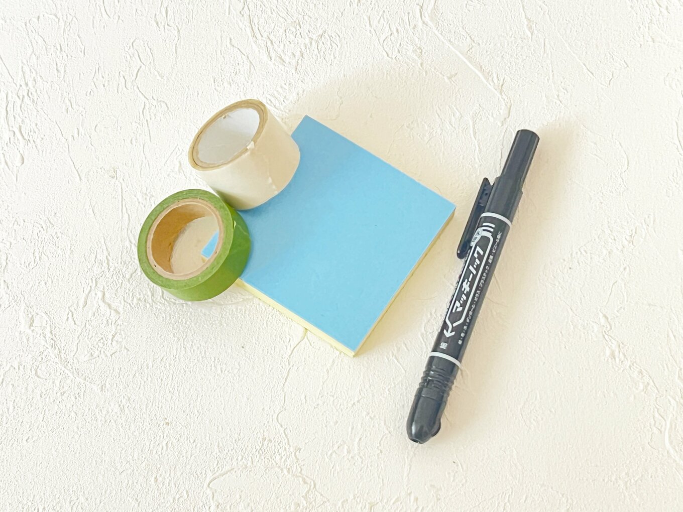 [写真](1ページ目)片づかない家から卒業するなら「すぐ捨て活動」を。ワンコインで買える5つ道具で時短大掃除 | ESSEonline（エッセ オンライン）