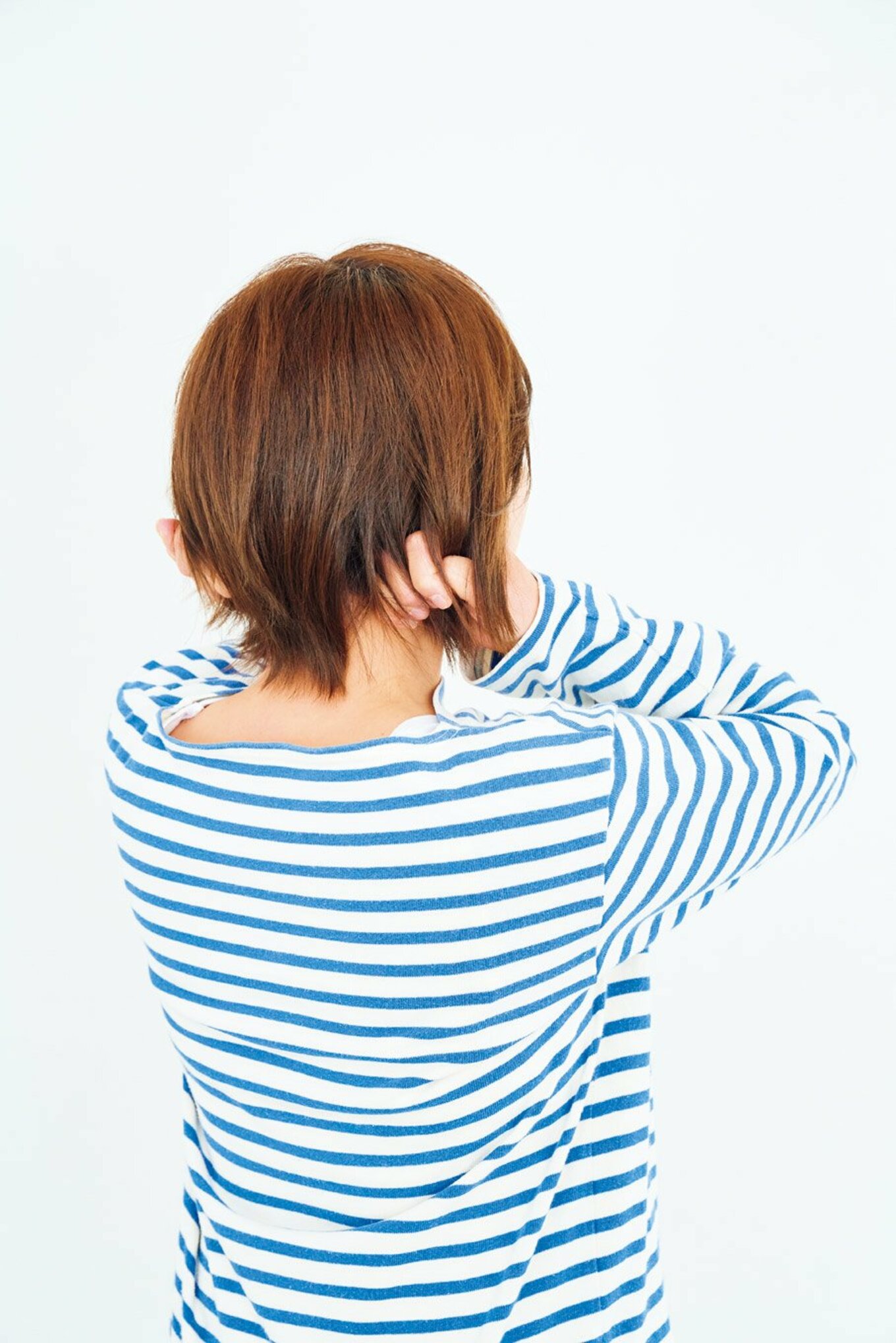 [写真](1ページ目)「パサつき＆ぺちゃんこ髪」から激変。少しの工夫で老け見え脱出へ | ESSEonline（エッセ オンライン）