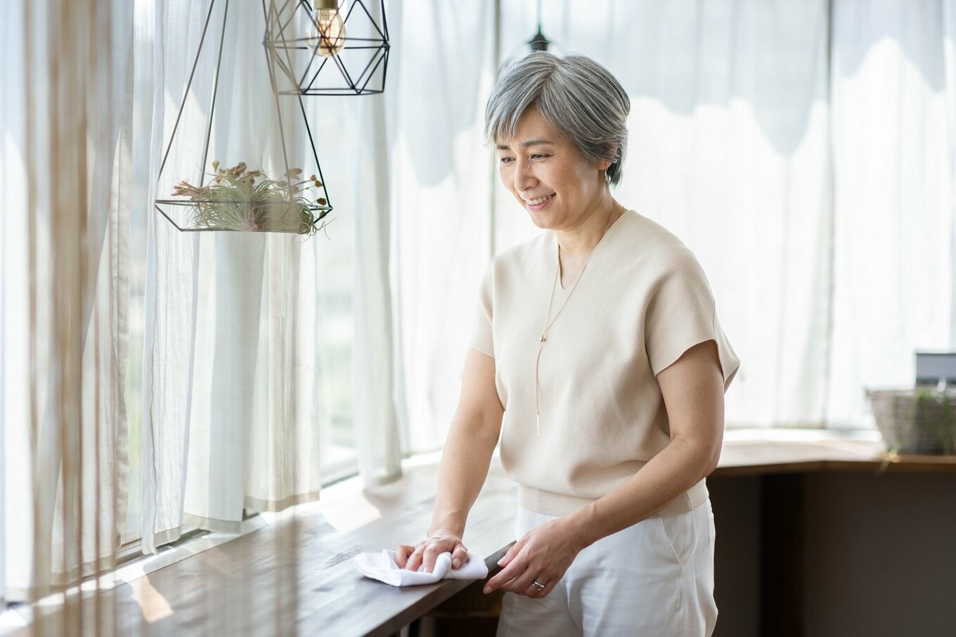 [写真](1ページ目)60代、狭い家でもすっきり暮らすコツ7つ。収納場所がなくても快適さは手に入る | ESSEonline（エッセ オンライン）