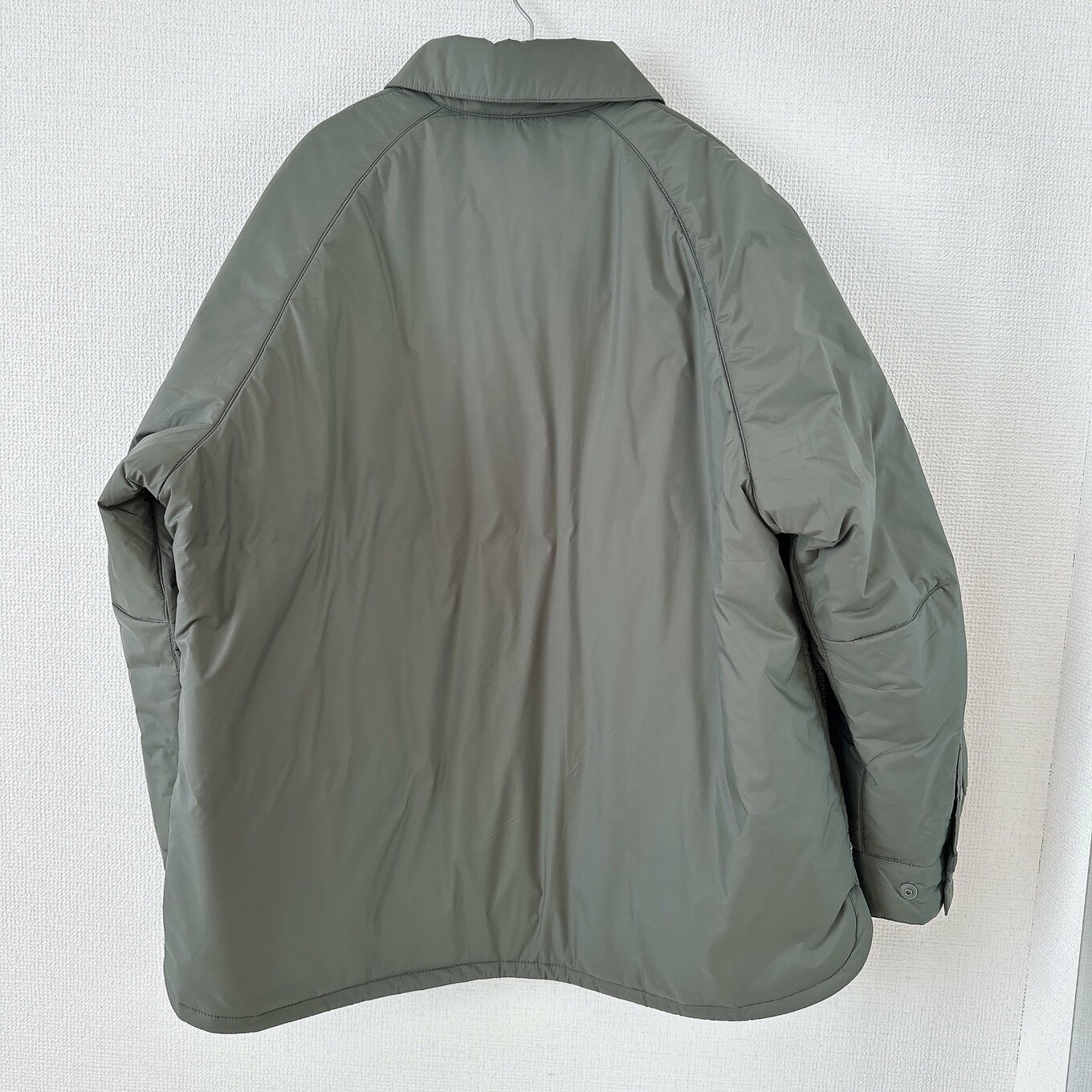 [写真](1ページ目)アラフォー、ユニクロで「6000円オフ」のアウターを即買い。春先まで使い倒せる | ESSEonline（エッセ オンライン）