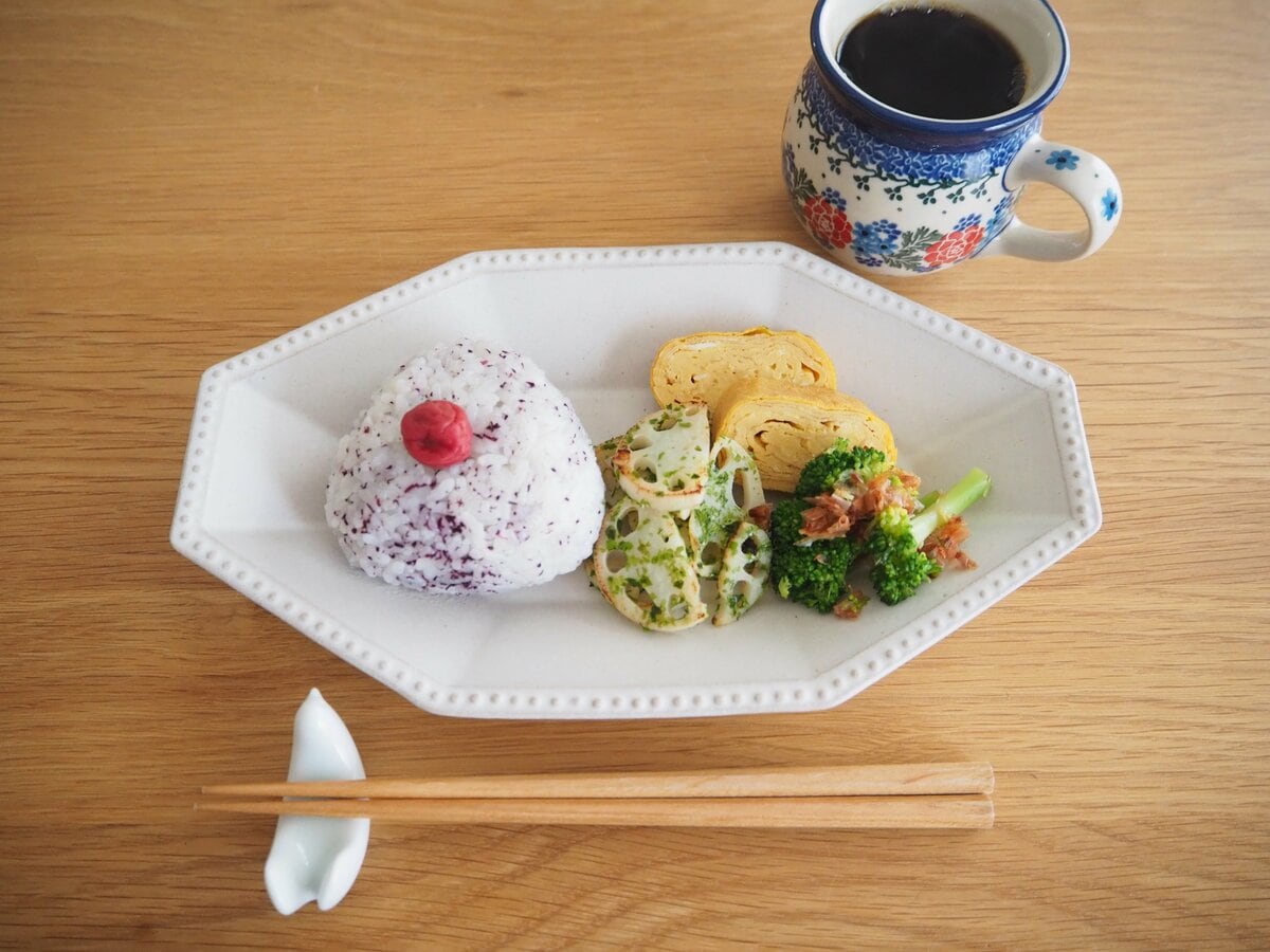 夫婦ふたりで食べる「リアルな朝ごはん」2例。おかずはつくりおき、お気に入りのコーヒーや器で気分を上げる：2025年8月トップ10 | ESSEonline（エッセ オンライン）