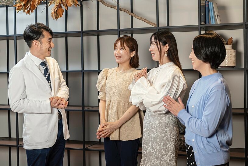 56歳、RIKACOさんが50代になって変わったこと。「昔は人の目が気になる面もあったけど…」 | ESSEonline（エッセ オンライン）