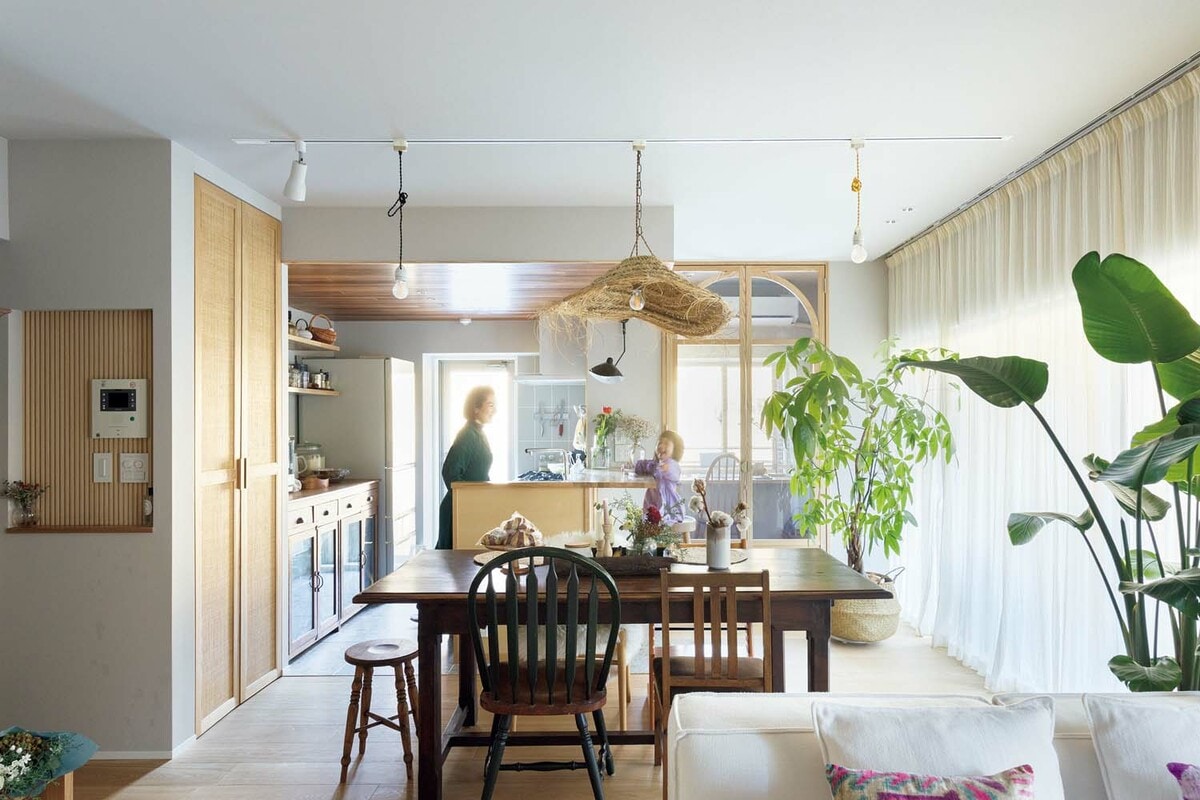 LDK一角に、眺めのいいワークスペースを。共働き夫婦のマンションリノベ事例 | ESSEonline（エッセ オンライン）