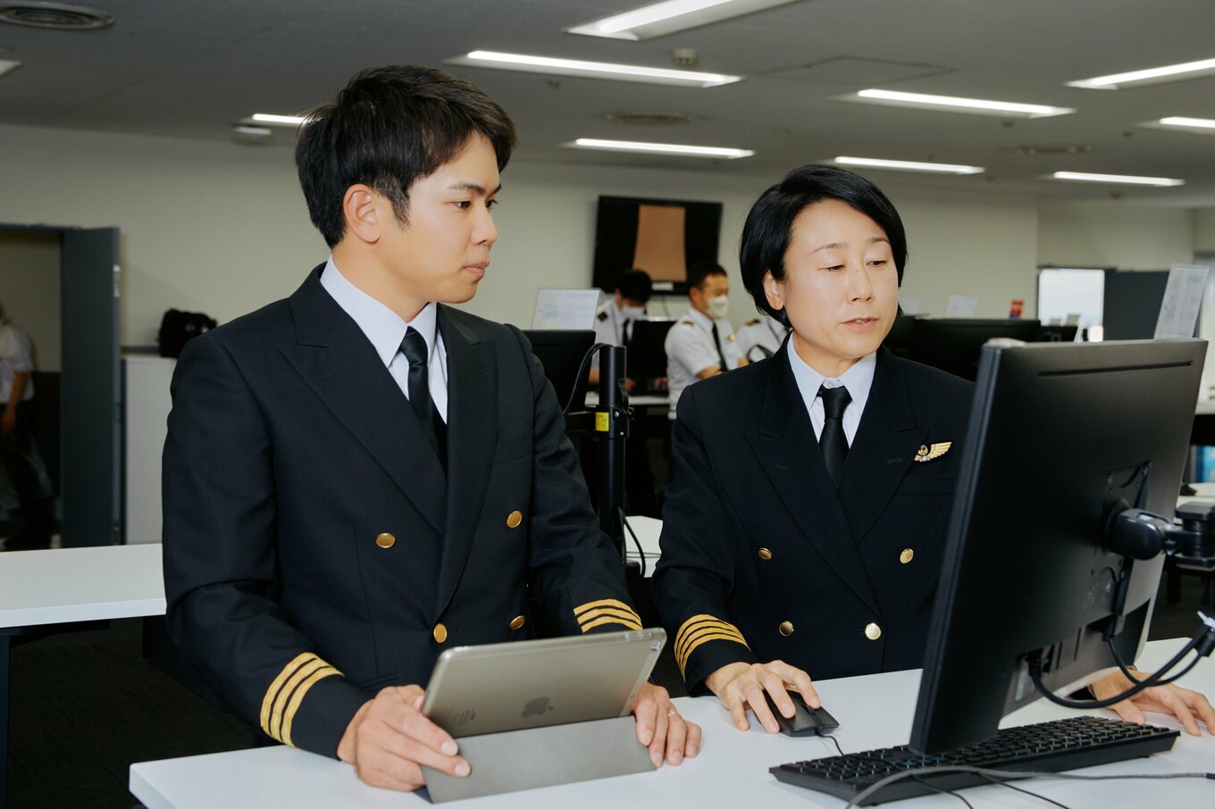 JALで女性初の大型機機長は3児の母。「双子を生んだあとは壮絶で記憶もなくて…」 | ESSEonline（エッセ オンライン）