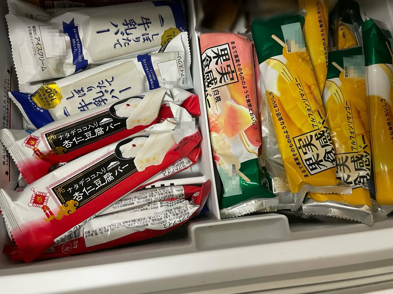 [写真](1ページ目)シャトレーゼの通販限定「アイスセット」を食べ比べ。34個も届き、うれしい悲鳴 | ESSEonline（エッセ オンライン）