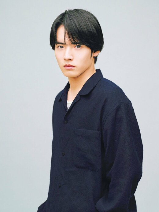 主演ドラマでシリアスな役に挑戦中の赤楚衛二さん。「ゾクゾクしながら観てください」 Esseonline(エッセ オンライン)