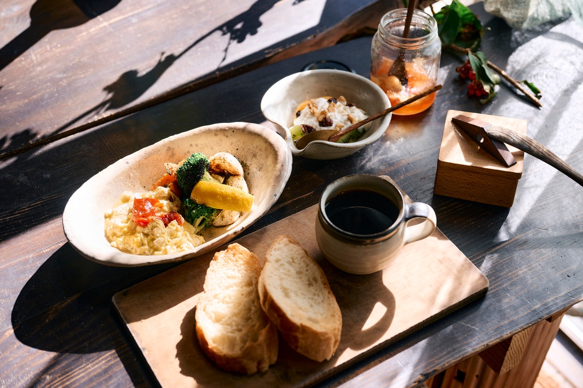 70代、ひとり暮らしの「リアルな食事」。洗い物は調理の合間に、ながら食べはしない | ESSEonline（エッセ オンライン）