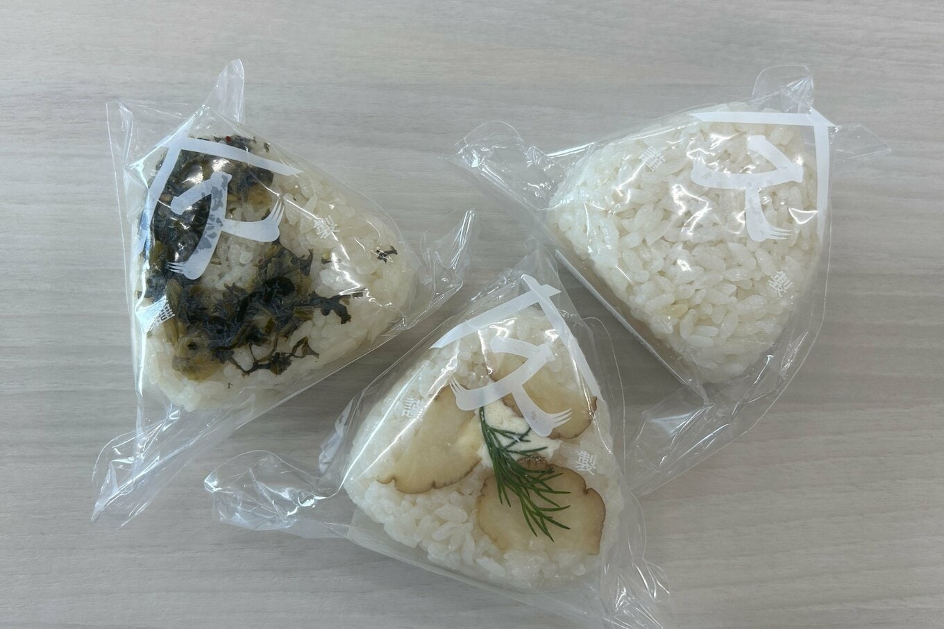 スリコで個性派「おにぎり」が買えるって本当？300円で意外な味わいをゲット | ESSEonline（エッセ オンライン）