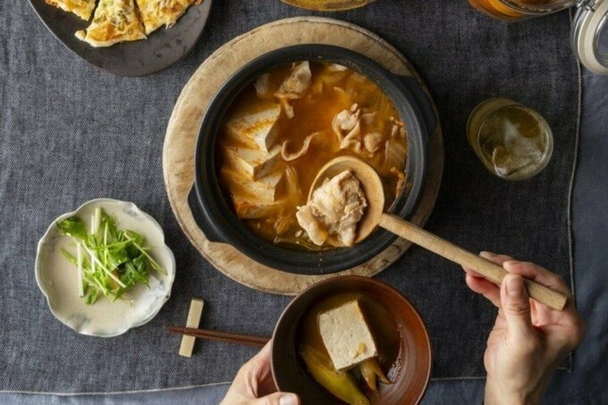 60代・夫婦ふたり暮らしは「無理せず、急がず」。おなかのすき具合に合わせてキッチンに立つ | ESSEonline（エッセ オンライン）