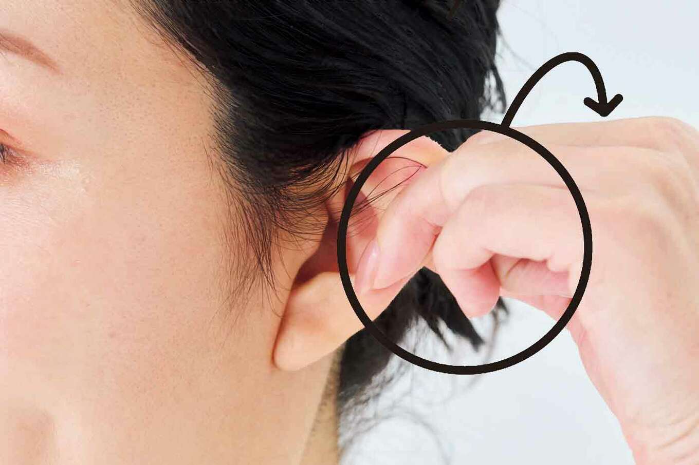 40代、50代の「ほうれい線」が浅くなるセルフマッサージ。1回5分でOK | ESSEonline（エッセ オンライン）