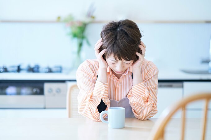 更年期のイライラ、不眠、うつ症状。メンタルの不調を和らげる「漢方薬」と「生活リズム」 Esseonline（エッセ オンライン）