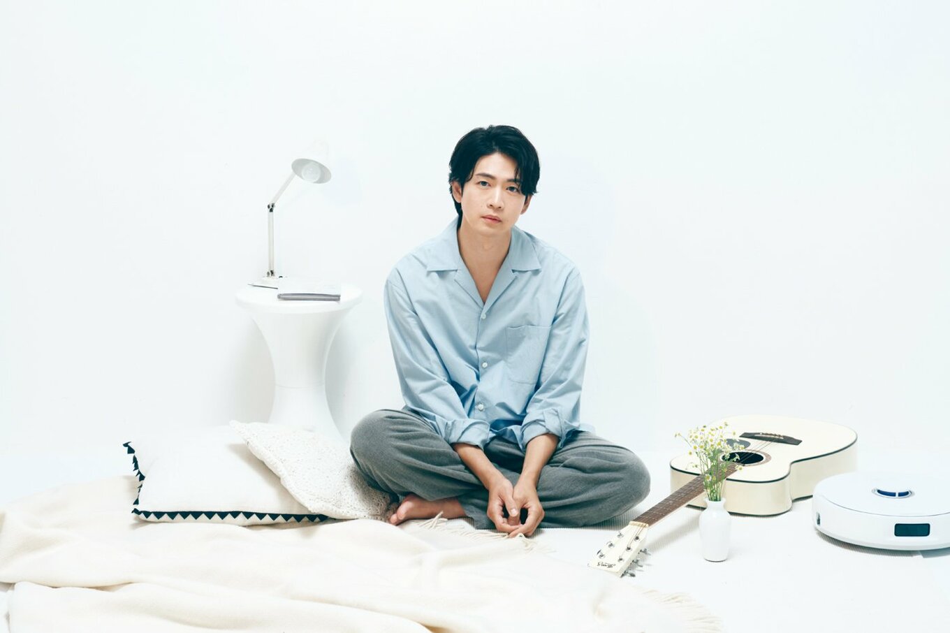 [写真](2ページ目)松下洸平さんが語る『遠い山なみの光』の現場。夫婦役・広瀬すずさんは「特殊能力に近い」すごさを感じる | ESSEonline（エッセ オンライン）