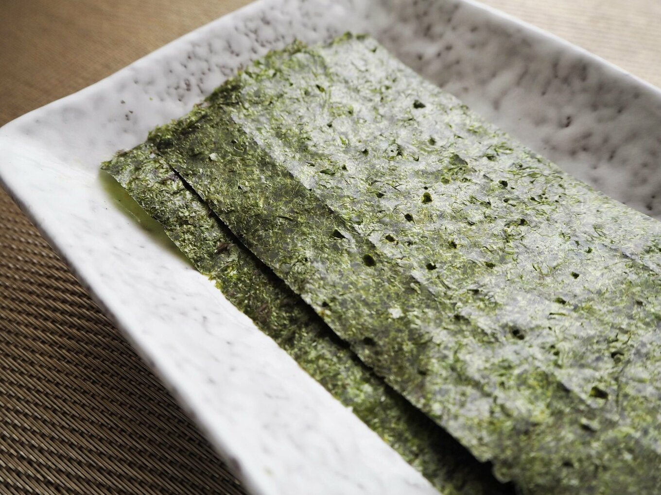 [写真](1ページ目)ダイソー「くるくる海苔パンチ」は隠れた名品。“おにぎりはしっとり派”歓喜のアイテム | ESSEonline（エッセ オンライン）