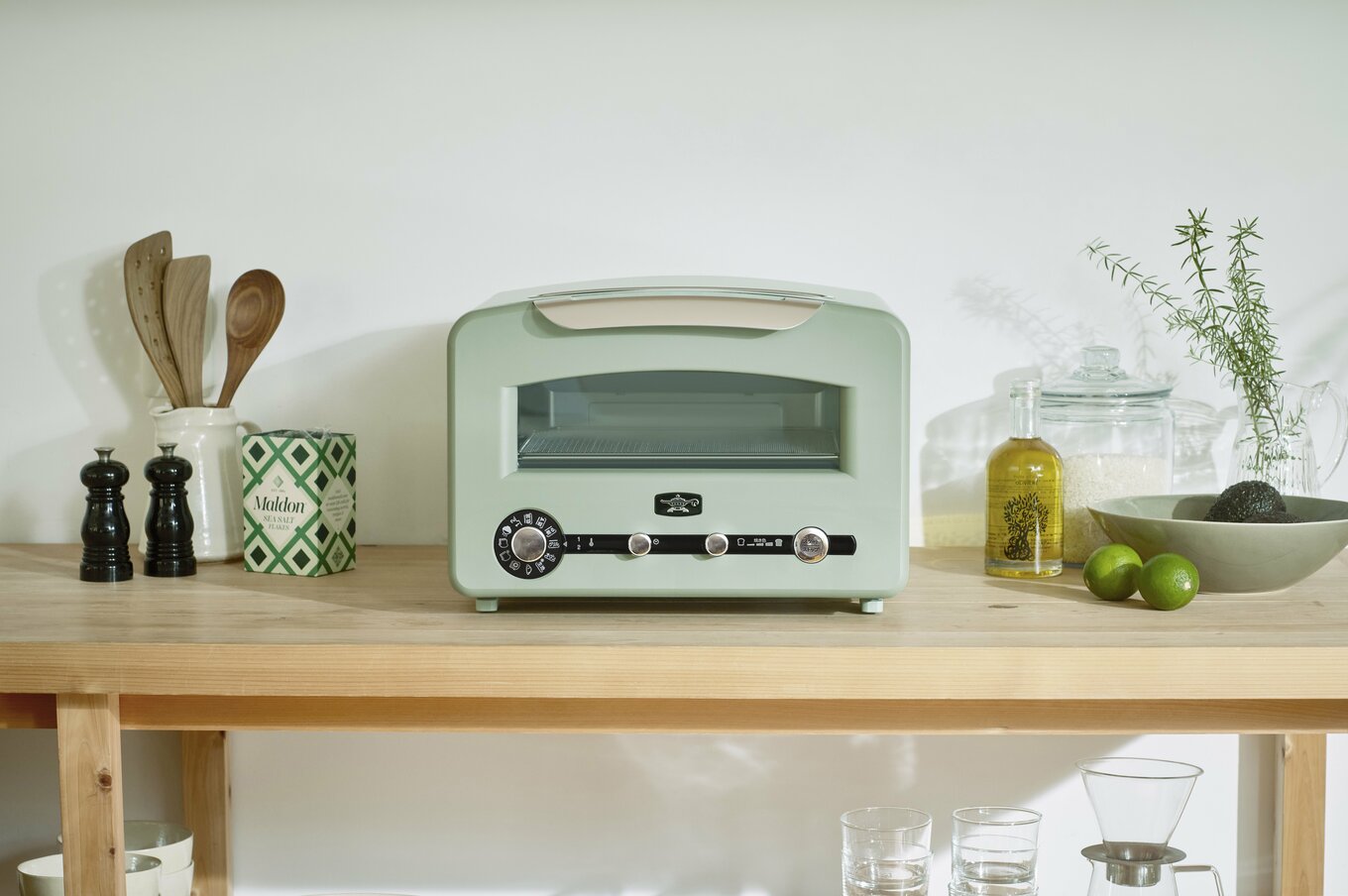 ＜プレゼント＞「アラジン」のおしゃれな「トースター・コーヒーメーカー・ヒーター」がESSEonline無料会員登録・SNSフォローで当たる！ | ESSEonline（エッセ オンライン）