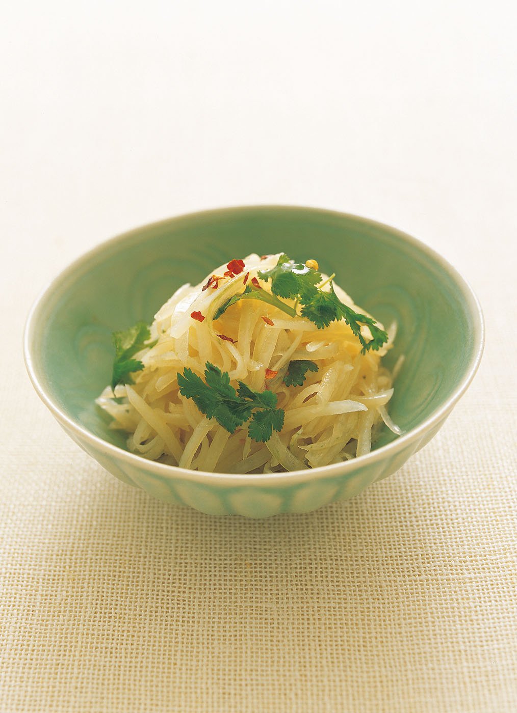 シャキシャキなジャガイモを味わう、さわやかサラダ。エスニック風味がクセになる！ | ESSEonline（エッセ オンライン）