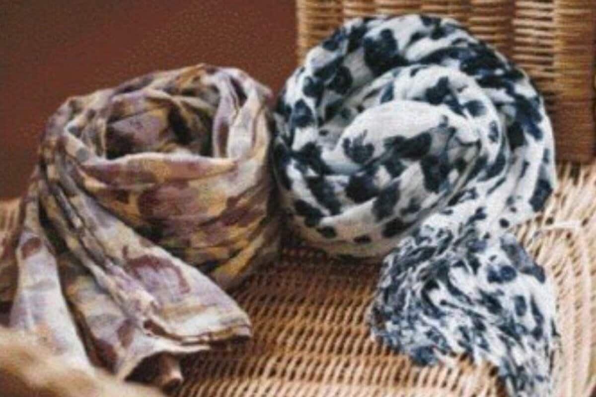 70代、少ない服でおしゃれを楽しむコツ。駅ビルで買った「プチプラのポシェット」でコーデを仕上げる | ESSEonline（エッセ オンライン）