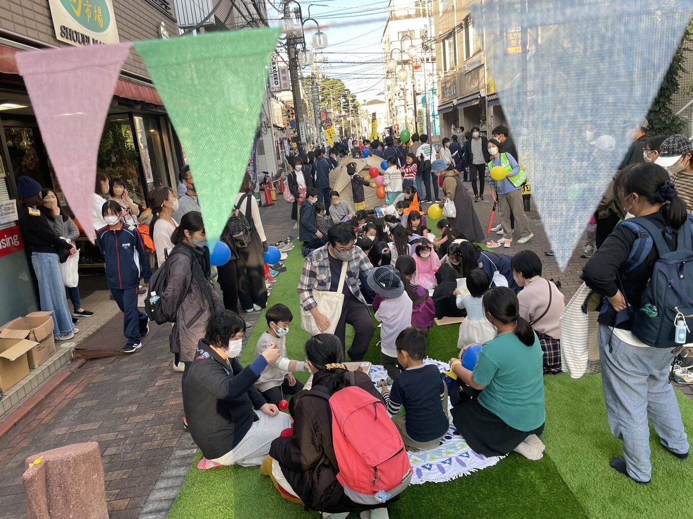 [写真](1ページ目)PTAを廃止した小学校の画期的な取り組み。「気軽に参加できる」工夫とメリットとは | ESSEonline（エッセ オンライン）