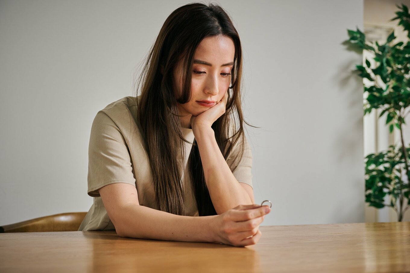 [写真](1ページ目)「もうセックスレスでいいから」壮絶な略奪婚からまさかの事態に：紀子さんの場合3 | ESSEonline（エッセ オンライン）