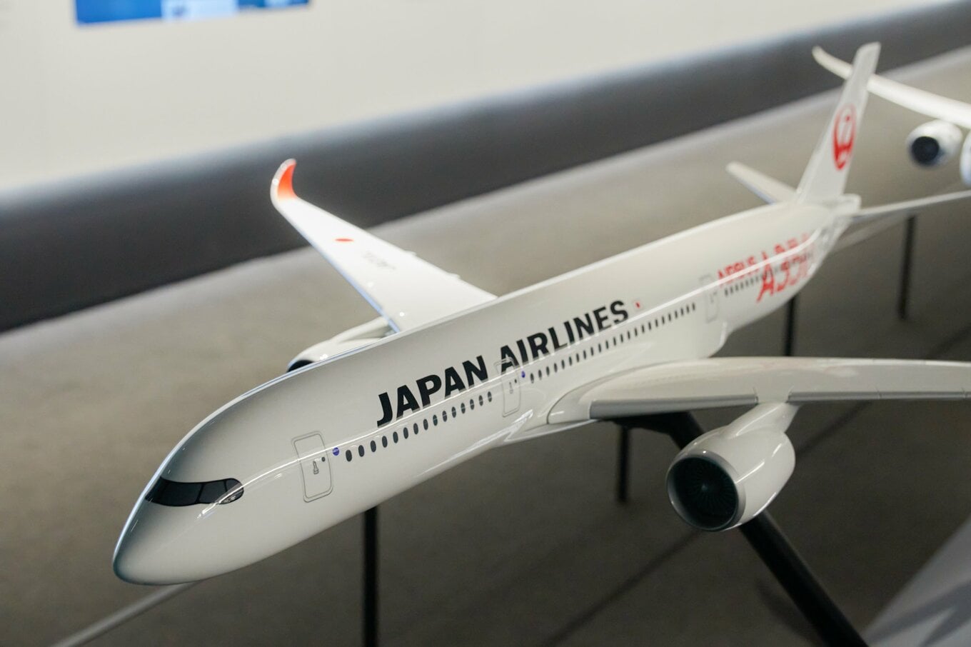 大人気「JAL」工場見学。見どころやおみやげを徹底レポート | ESSEonline（エッセ オンライン）