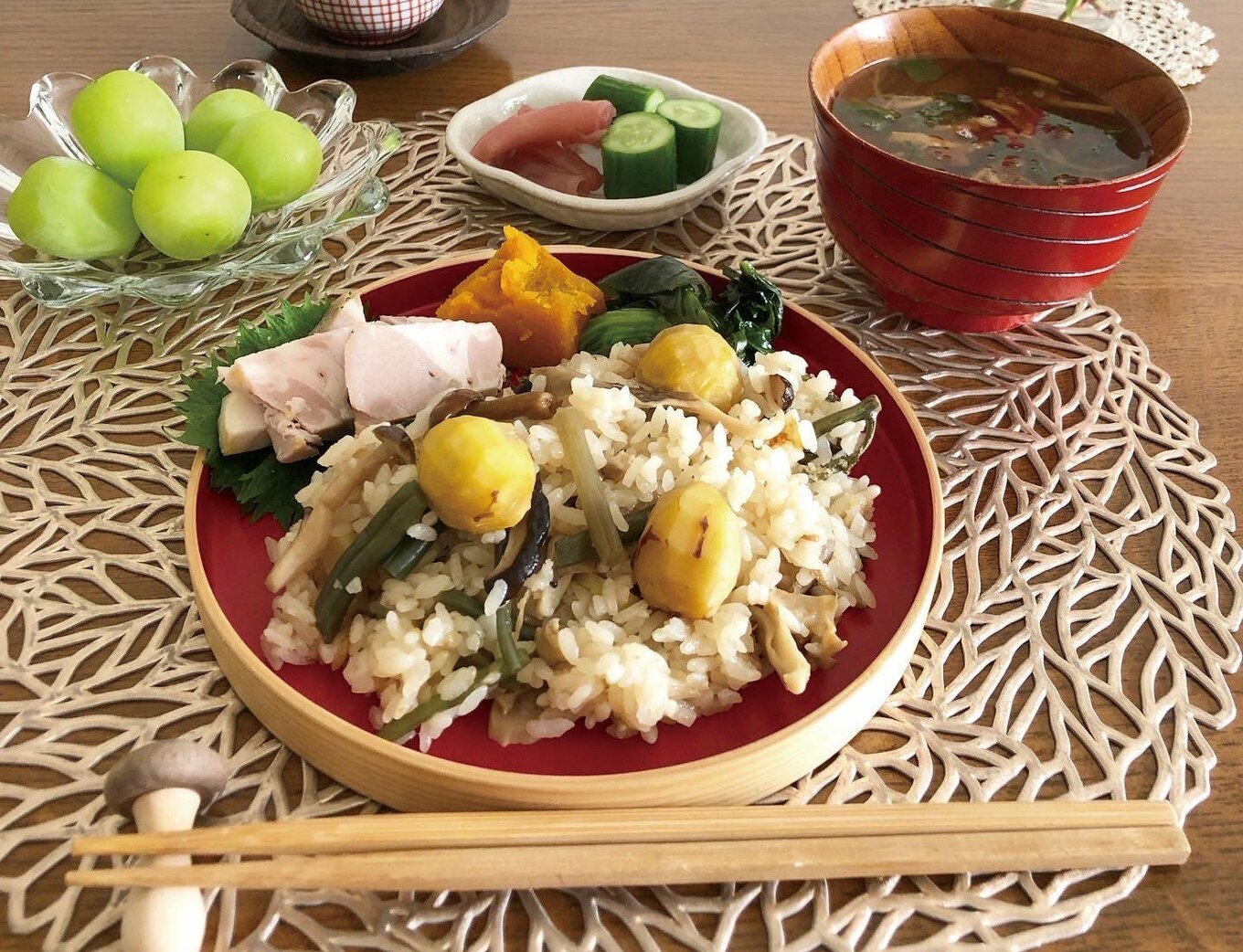 [写真](1ページ目)72歳・ひとり暮らしの「リアルな食事」。余ったおかずも、盛り合わせにすれば華やか | ESSEonline（エッセ オンライン）