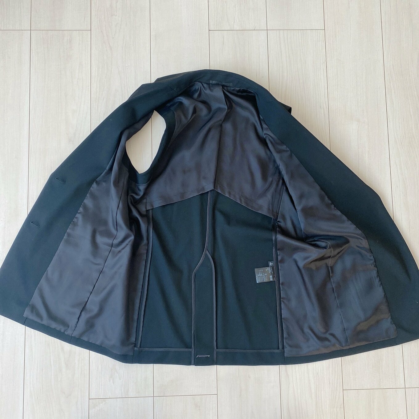 [写真](1ページ目)アラフォーに絶対着てほしい「ユニクロのジレ」。5990円でちょっと高くてもおすすめの理由 | ESSEonline（エッセ オンライン）