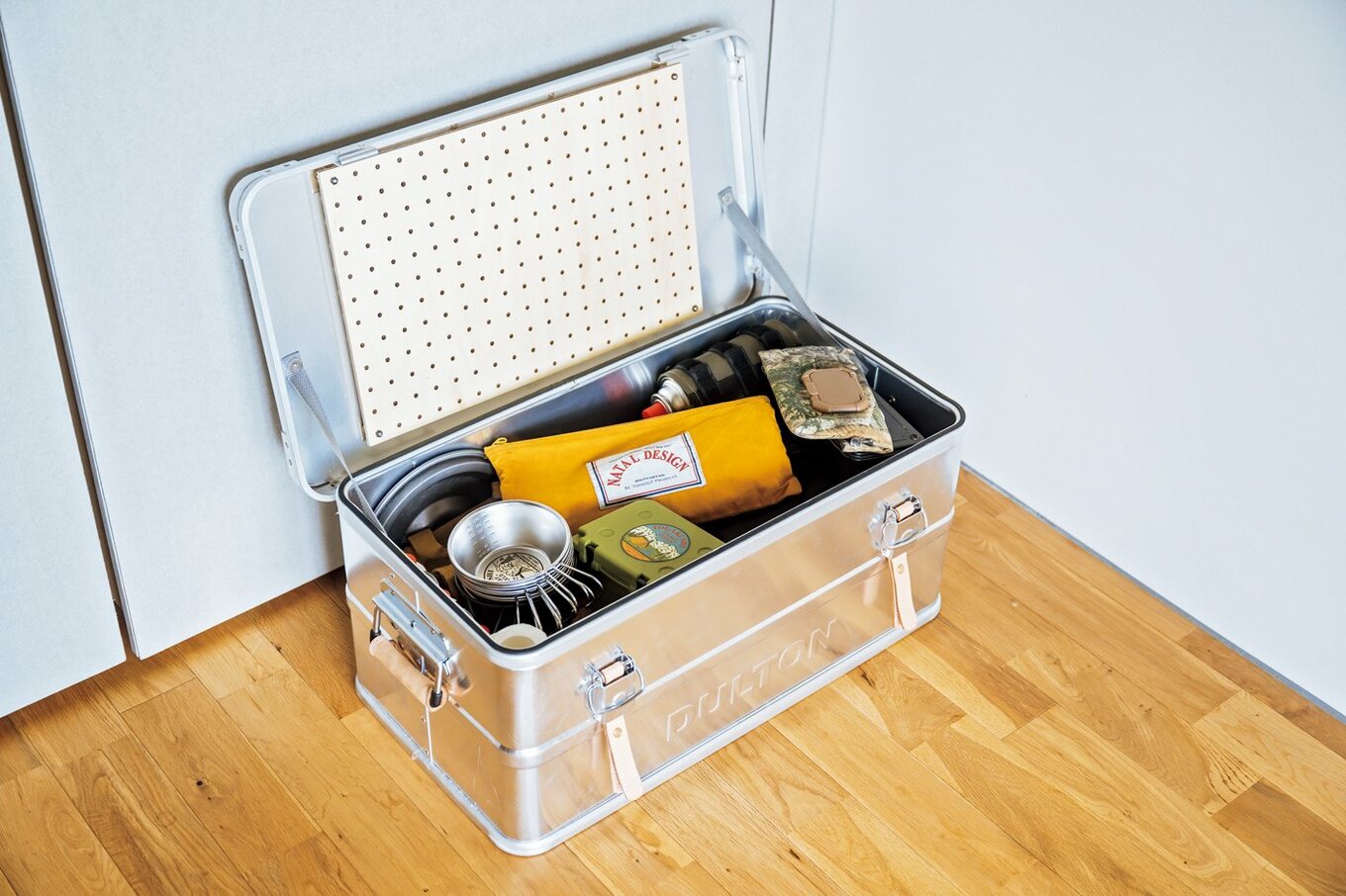 「色使い」と「逃げ道収納」がカギ。ものが多くても家がきれいな理由 | ESSEonline（エッセ オンライン）