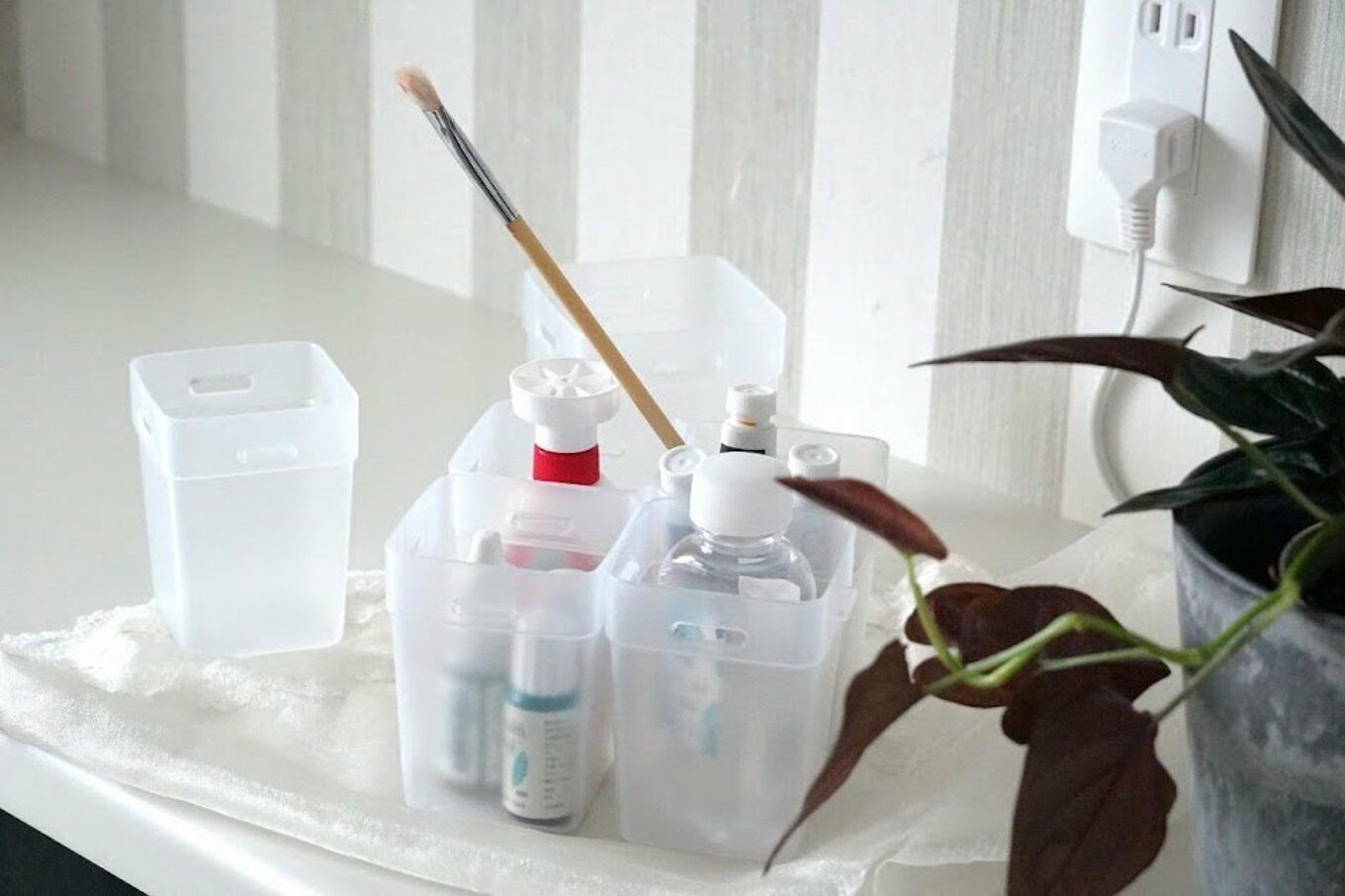 [写真](1ページ目)話題の100円収納グッズ。意外な使い方で食器も洗剤もすっきり | ESSEonline（エッセ オンライン）