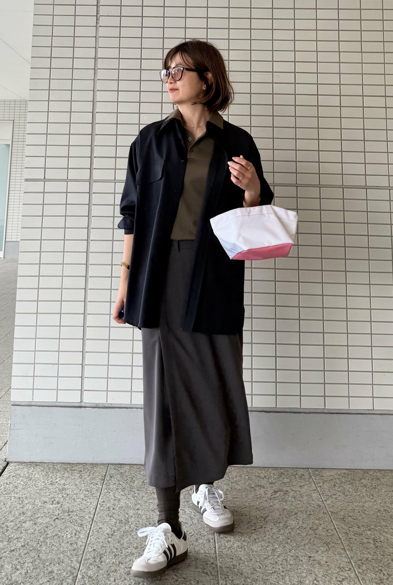 50代が旅行に持って行く「ユニクロの服」。3泊4日、快適な着まわしアイデア：2025年4月トップ10 | ESSEonline（エッセ オンライン）