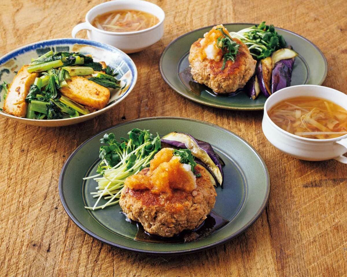 エノキ入り和風ハンバーグレシピ。糖質オフでもうま味たっぷりで大満足 | ESSEonline（エッセ オンライン）