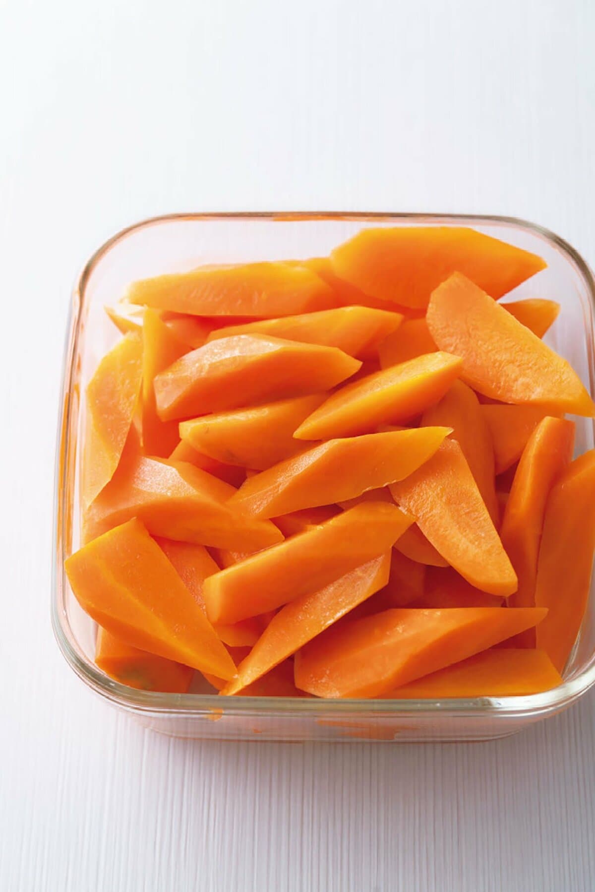 料理家が繰り返しつくる「ニンジン」の保存食。切ってレンジでチンするだけ | ESSEonline（エッセ オンライン）