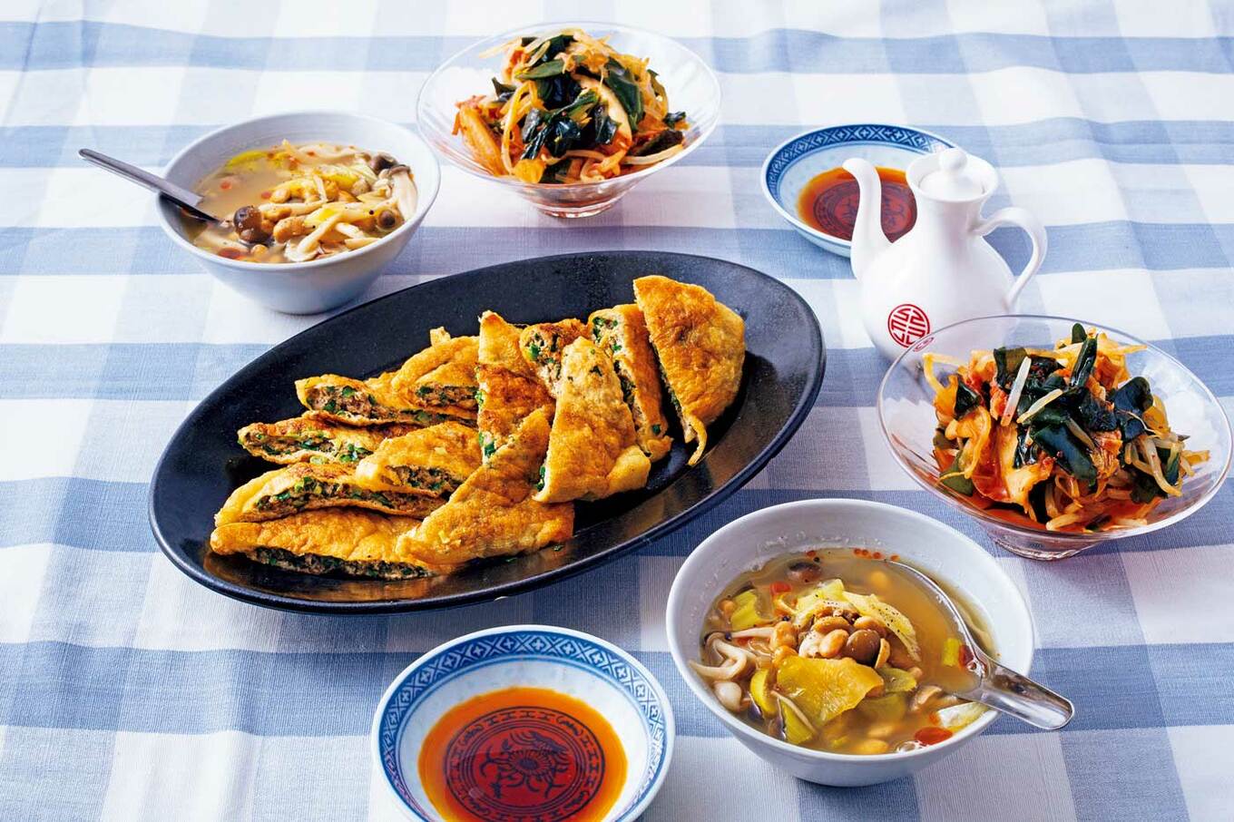 皮を油揚げにしたらパリッとうまい！「お揚げギョーザ」のやせ献立 | ESSEonline（エッセ オンライン）