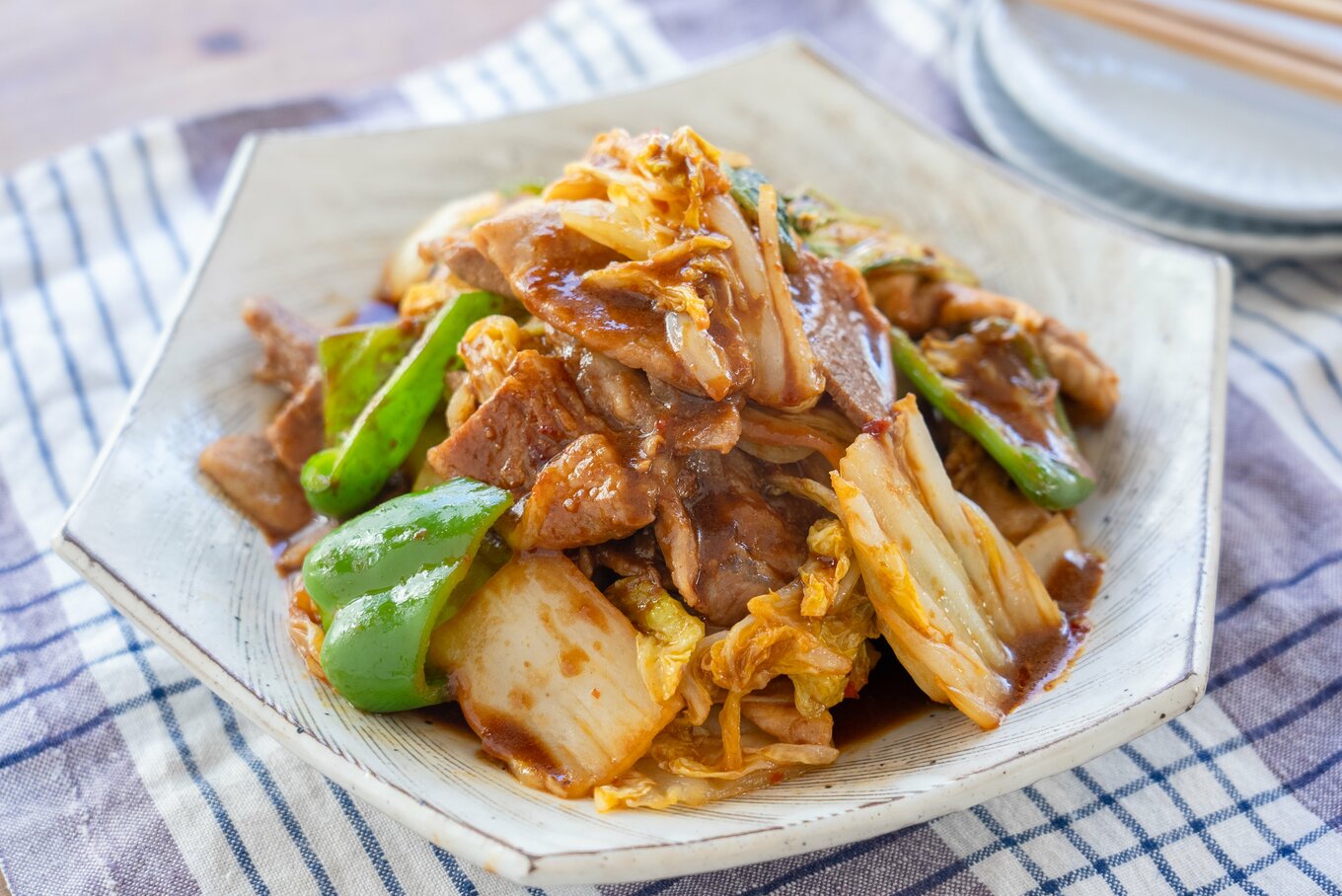 [写真](1ページ目)ご飯がすすむ、白菜「回鍋肉（ホイコーロー）」。じゅわっと食感とピリ辛ダレがやみつき | ESSEonline（エッセ オンライン）