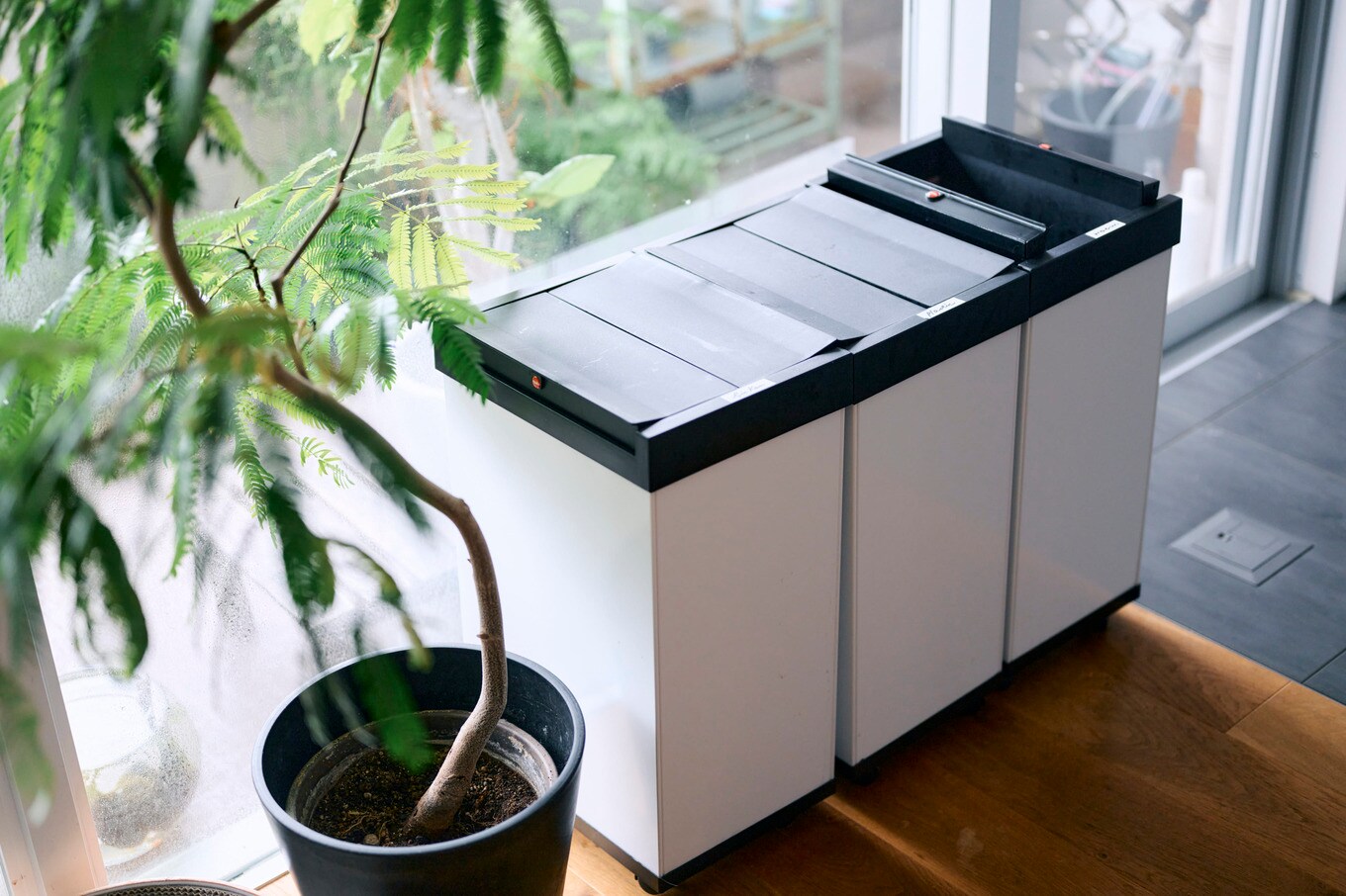 [写真](1ページ目)ゴミ箱に下着…家が「すっきり片づく」収納のコツ3つ。面倒な家事もラクになる | ESSEonline（エッセ オンライン）