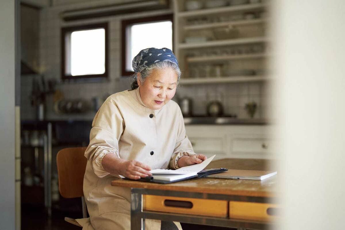 70代の「明るい終活」。食事はシンプルに、古い知識やものを捨てて人生をリセット／石黒智子さん：2024年12月トップ10 | ESSEonline（エッセ オンライン）
