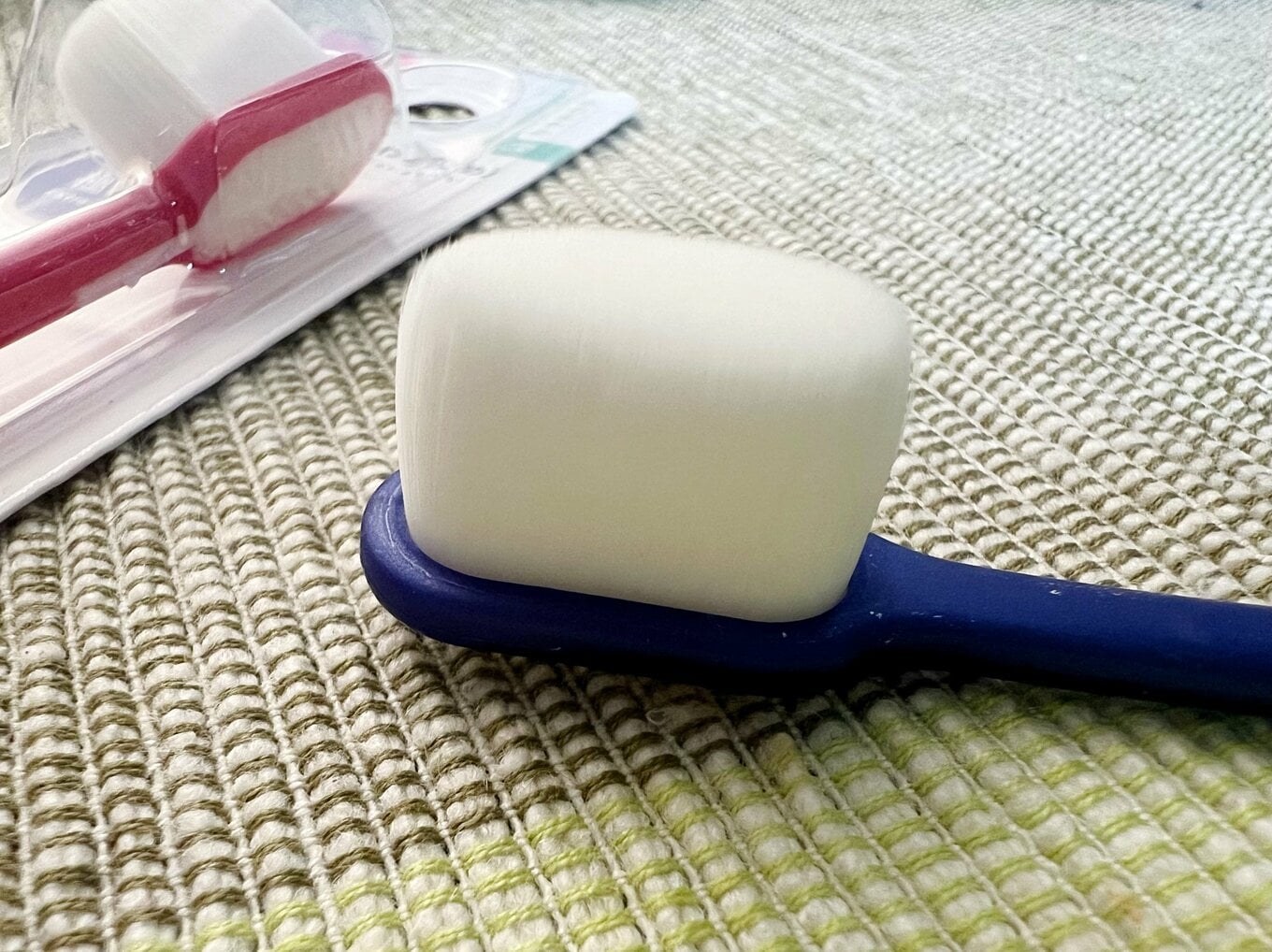 ダイソー・110円の「歯ブラシ」に感動。極細毛が雲のような大ボリューム | ESSEonline（エッセ オンライン）