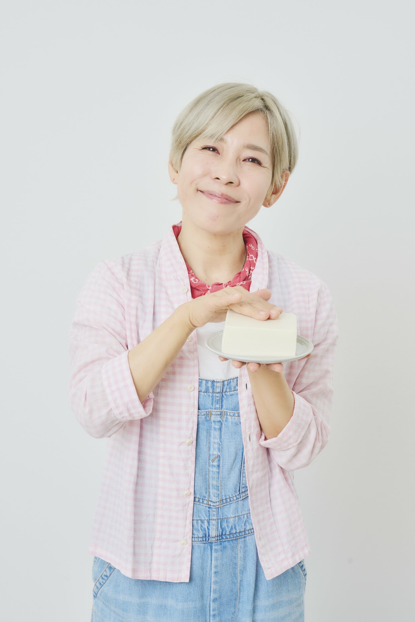 [写真](1ページ目)58歳、毎日を幸せに生きられるようになった5つのコツ。40代のどん底から得たもの | ESSEonline（エッセ オンライン）