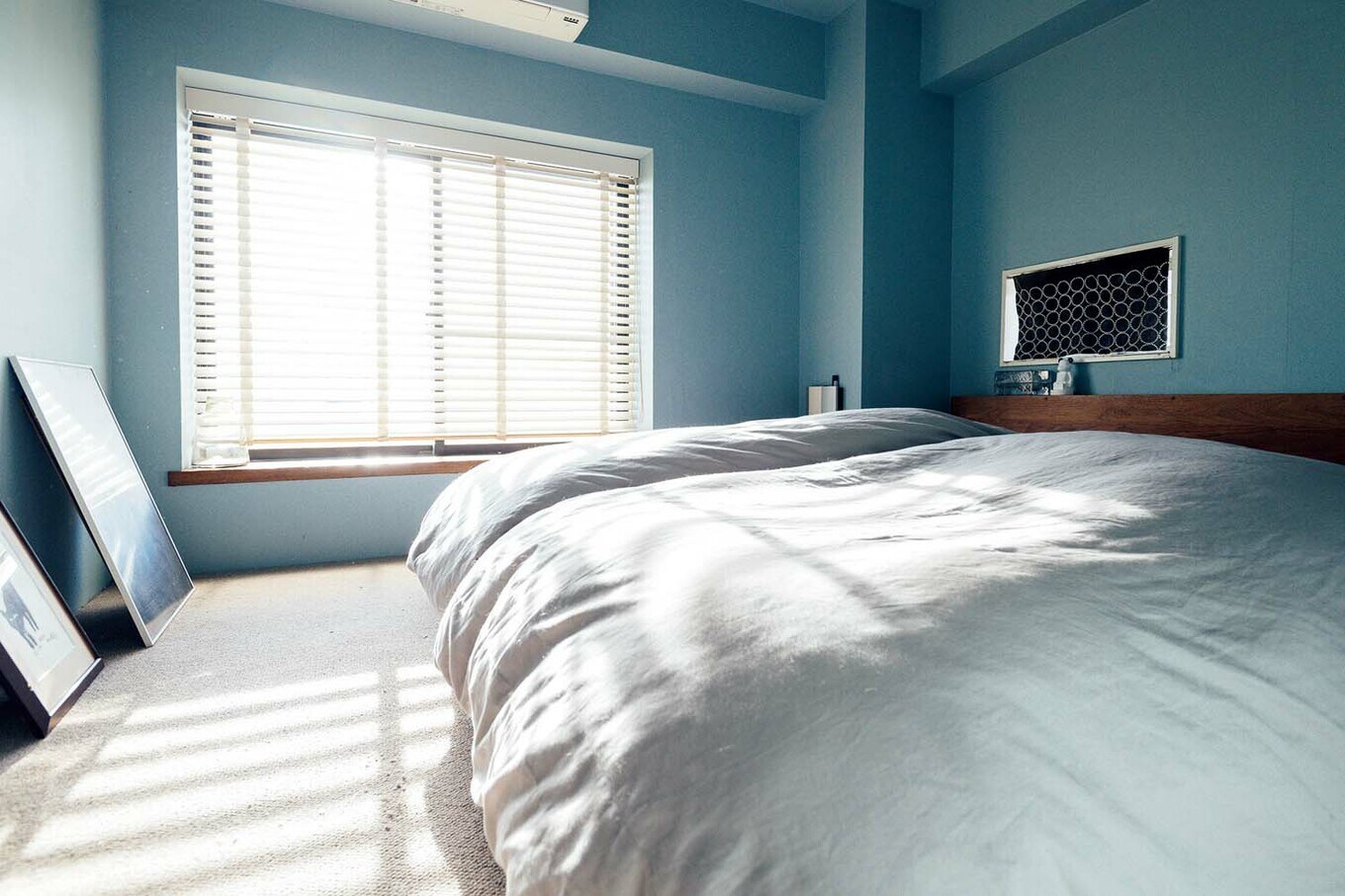 [写真](1ページ目)ヴィンテージマンションをリノベして、4匹の保護ネコと心地よい暮らしを | ESSEonline（エッセ オンライン）