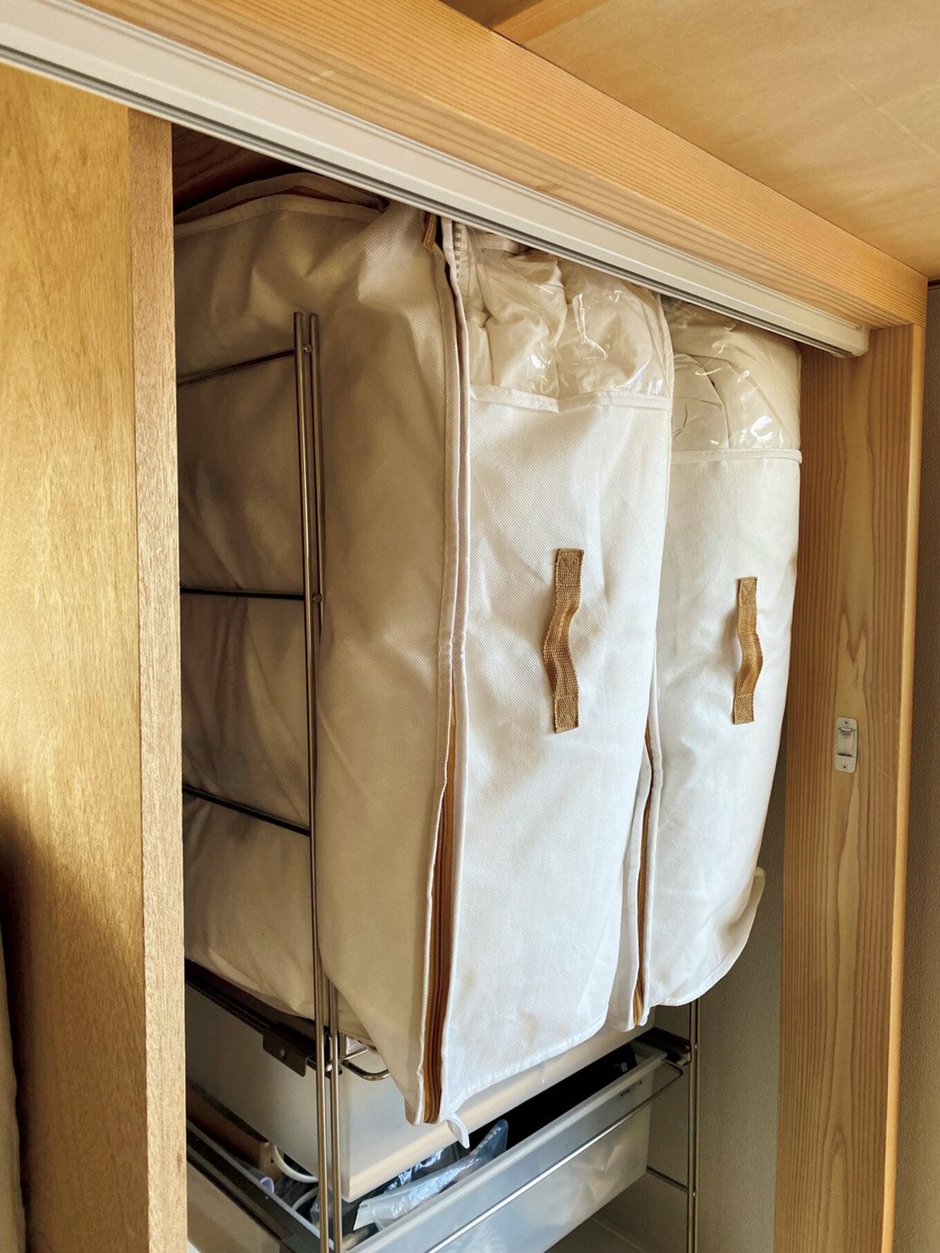 [写真](1ページ目)使っていない布団や毛布の収納スペース問題。「専用ケース」を使って上手に解消 | ESSEonline（エッセ オンライン）