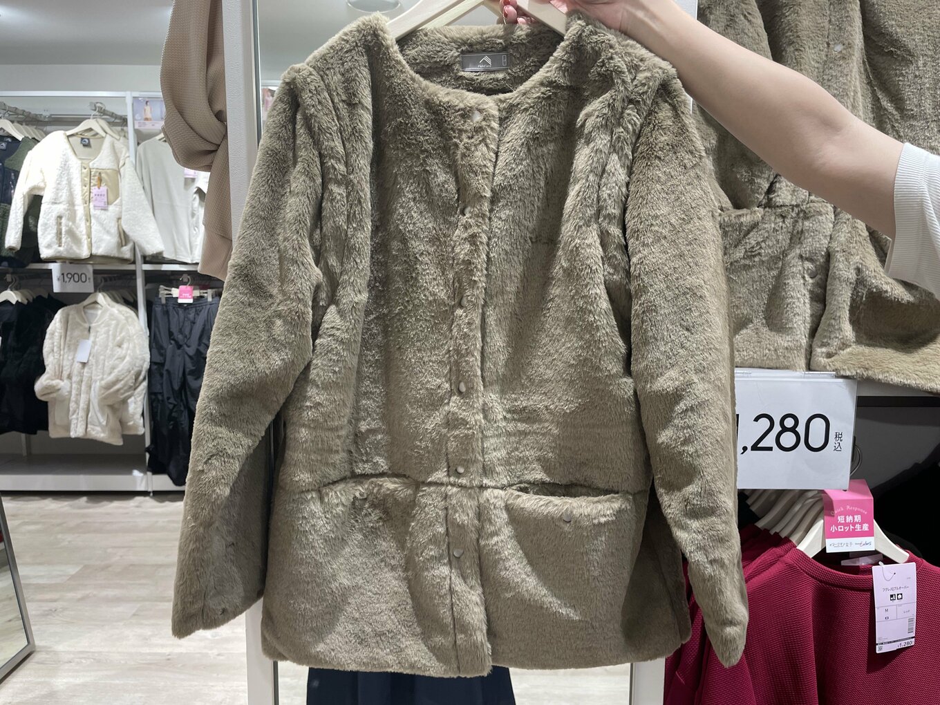 [写真](1ページ目)40代からの「ワークマン」秋冬アイテム5つ。2000円台最新コートに保湿下着も | ESSEonline（エッセ オンライン）