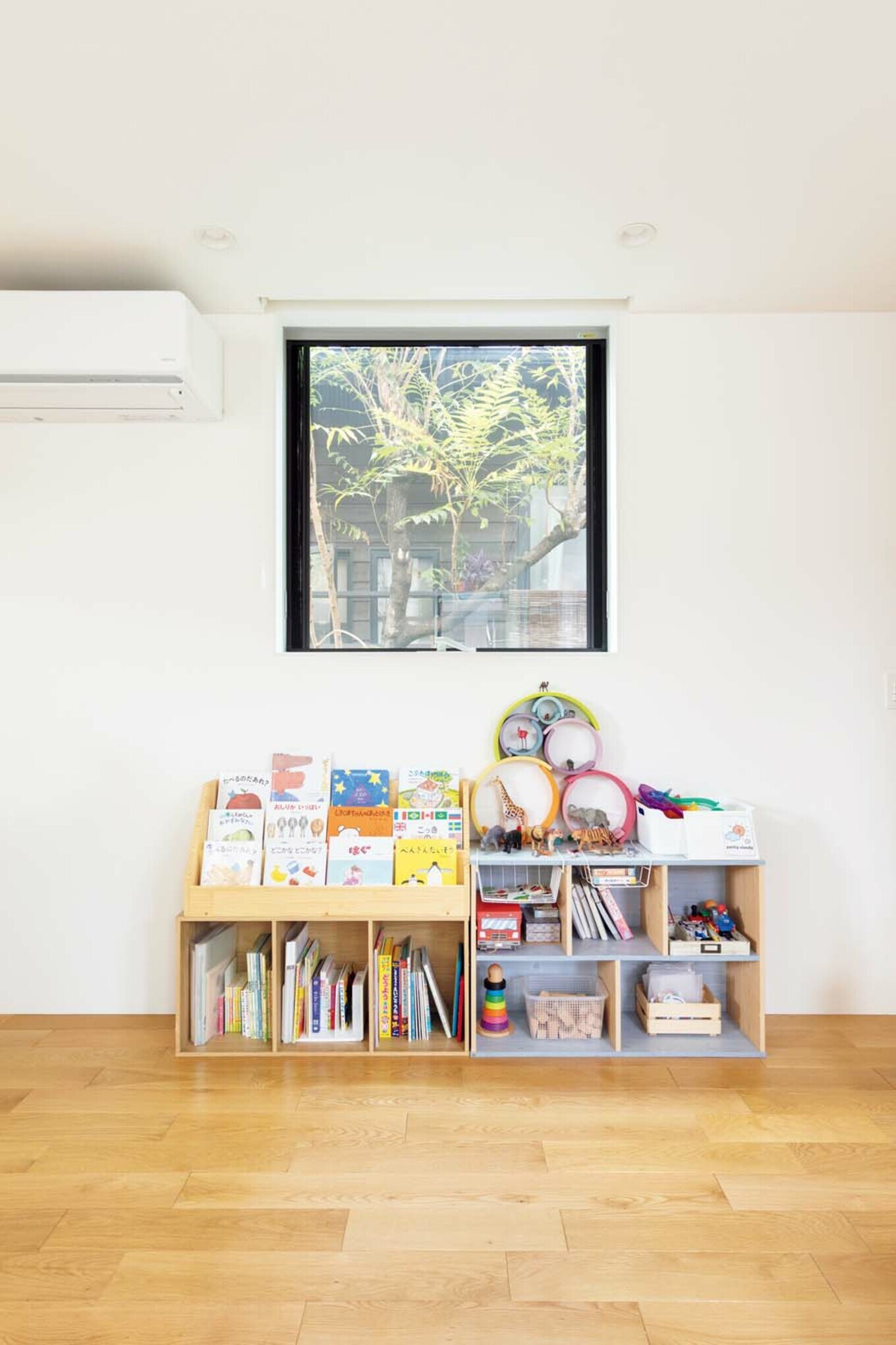 [写真](1ページ目)窓と玄関の間取りに工夫あり。「狭い家でも、気分はゆったり」な戸建て事例2つ | ESSEonline（エッセ オンライン）