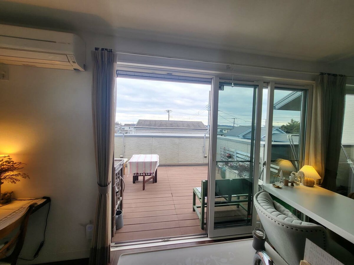 2階LDK隣りにルーフバルコニーの間取り。洗濯家事がラク＆団らんにも便利 | ESSEonline（エッセ オンライン）